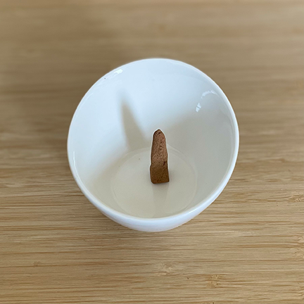 Slanted Porcelain Burner in 5 Colors – Effin Relax